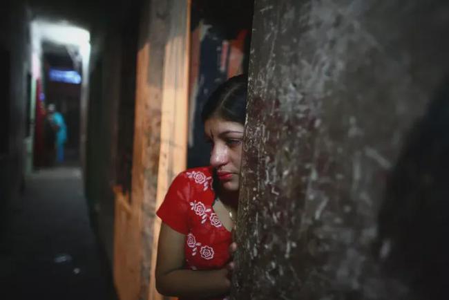 The biggest red light district in Bangladesh: the female cage under the ...