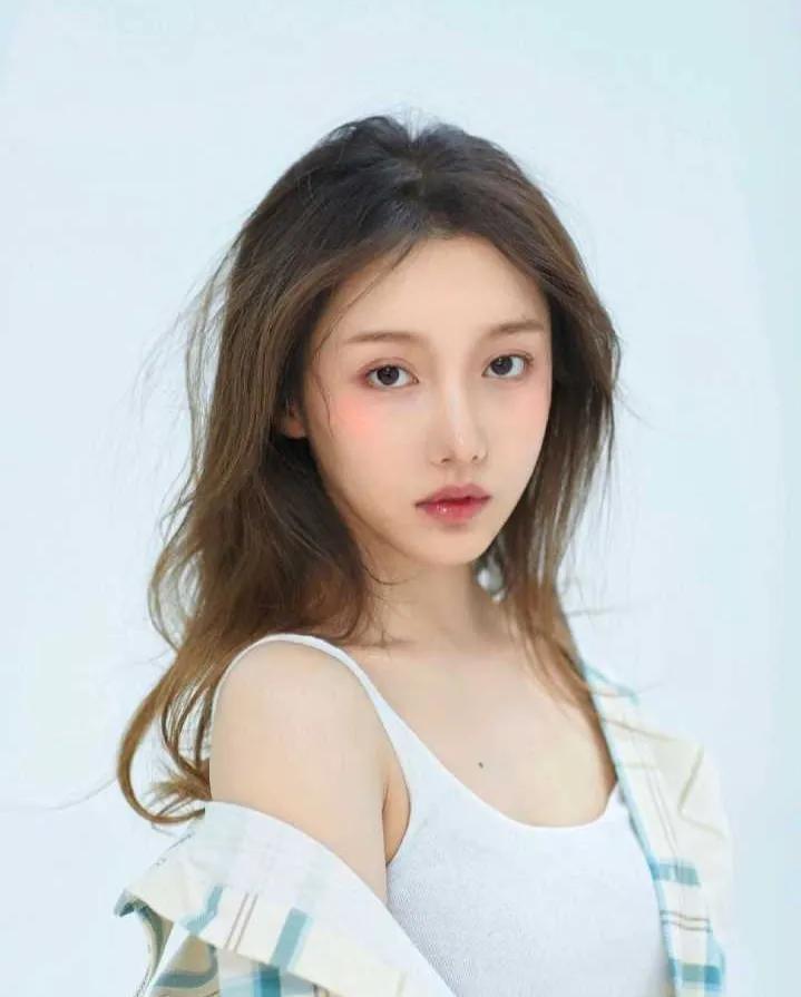 Chinese Actress-Jiang Zhenyu - iMedia