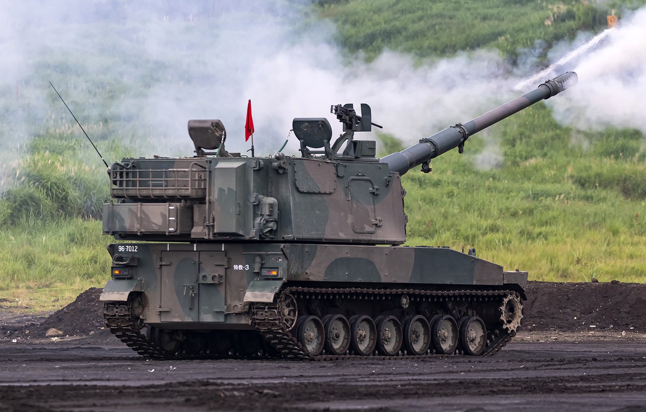 The French AUF1 self-propelled artillery has a peculiar appearance, but ...