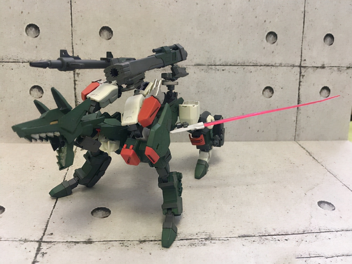 Transformable Gundam model transformation, Soth Storm Gundam - iMedia