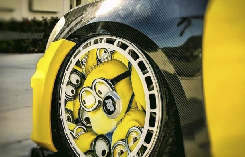 Rotiform wheel cover - iNEWS