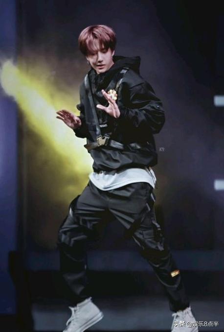 The 23-year-old "Wang Bo" became China's top dance promotion ambassador ...