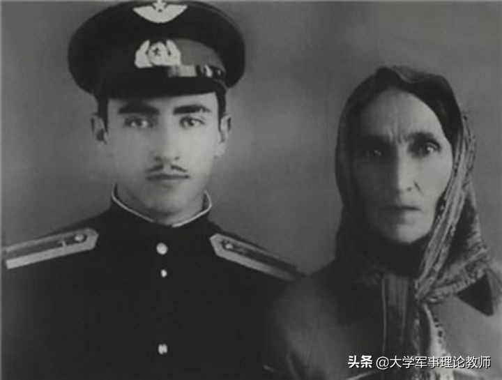 From "Soviet Hero" to Chechen Rebel leader: Dudayev's "Double Life" - iNEWS