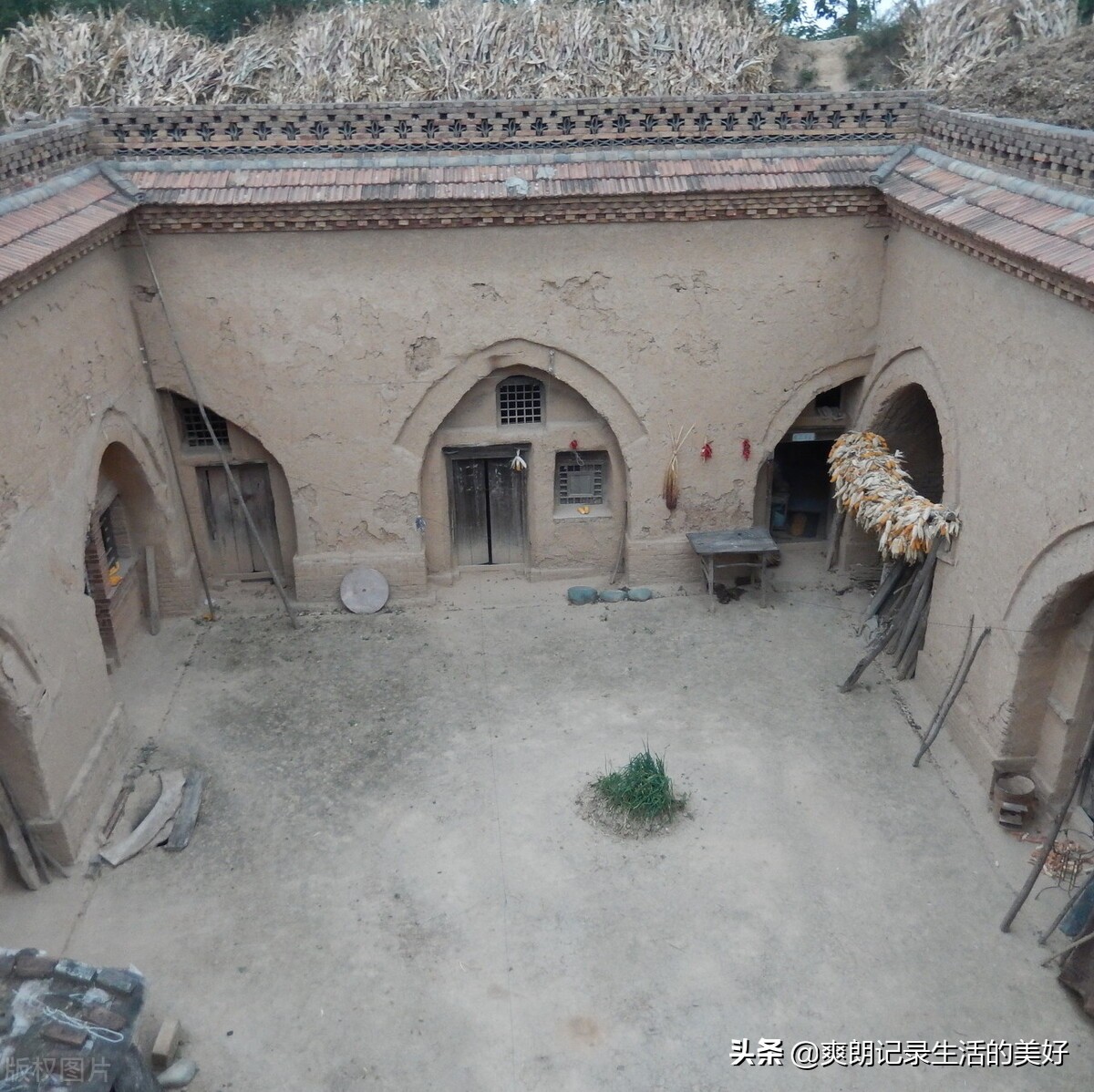 Have you seen a magical underground courtyard with nine iron pots for ...