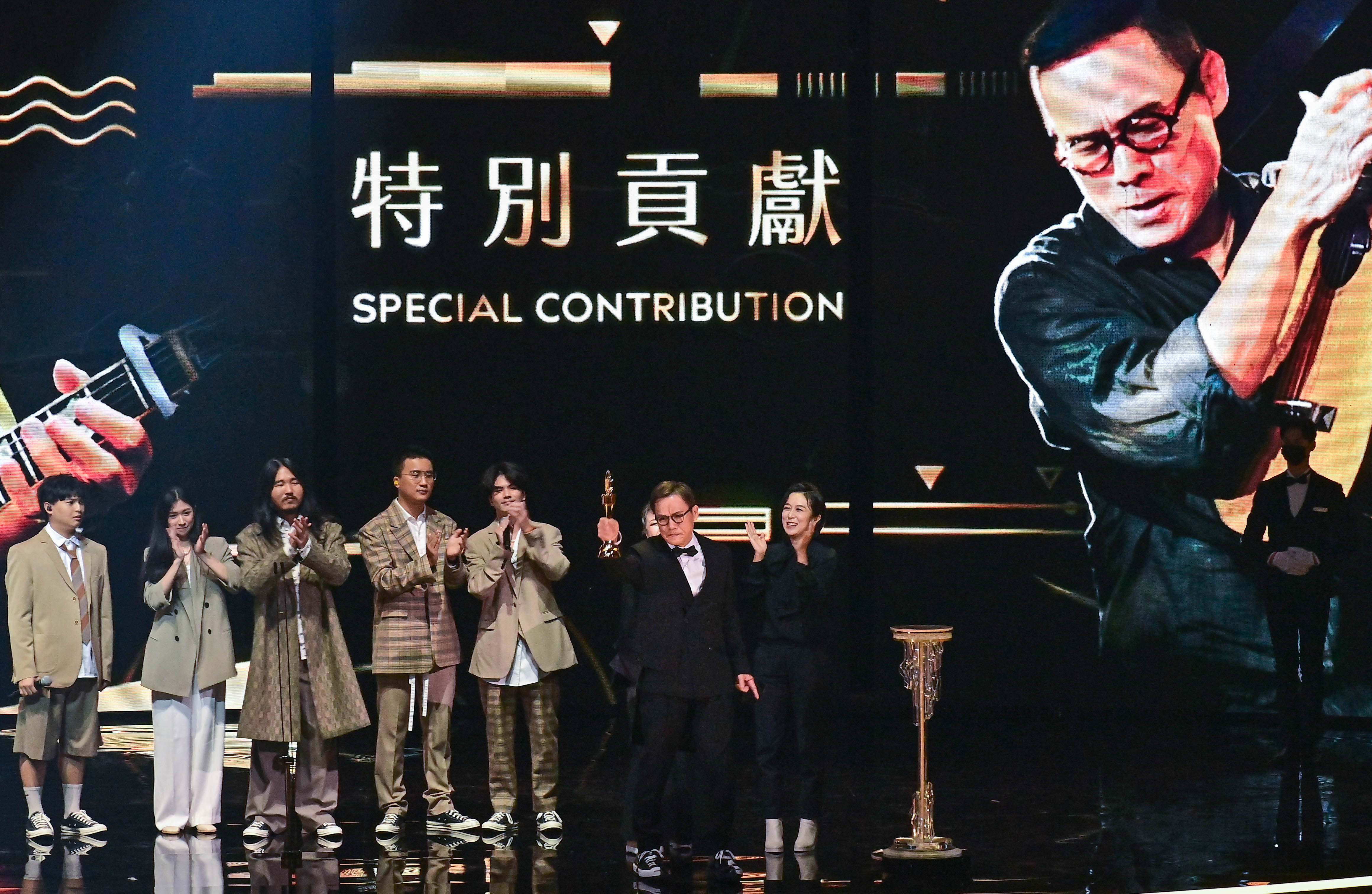 Forever maintaining the passion for rock and roll, Luo Dayou, the ...