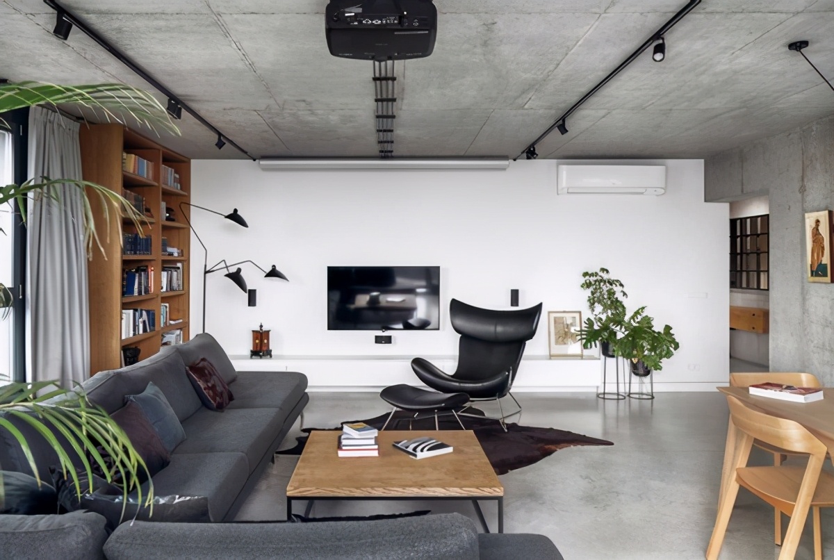 The top floor room of 117 square meters does not have a ceiling and no ...
