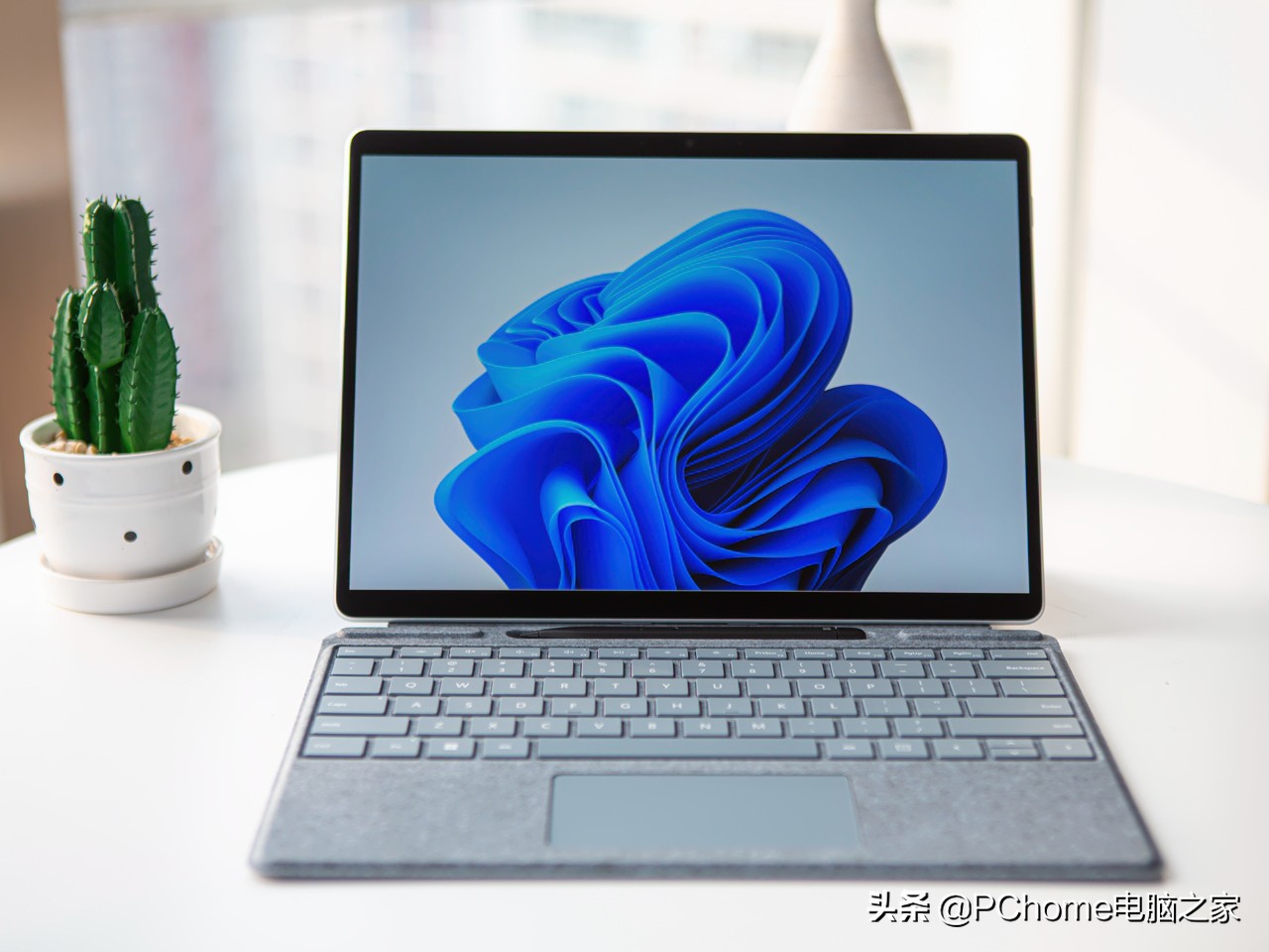 Microsoft's stubbornness and users' paranoia: Surface Pro 8 review - iNEWS