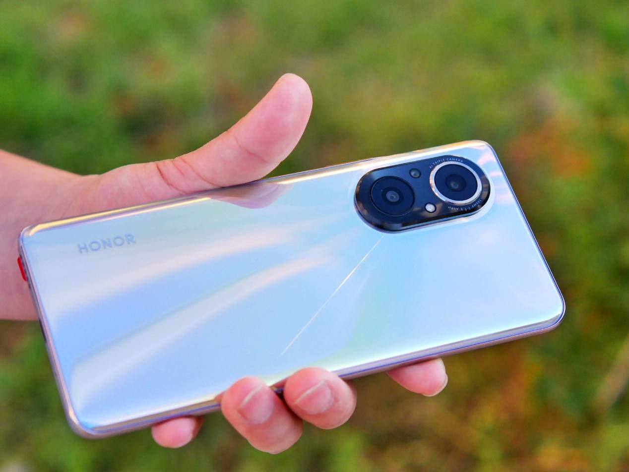 The 4 cheapest 12GB+256GB mobile phones in November, with different ...