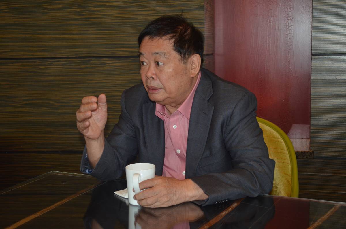 "Glass King" Cao Dewang: My achievements today have never used any ...