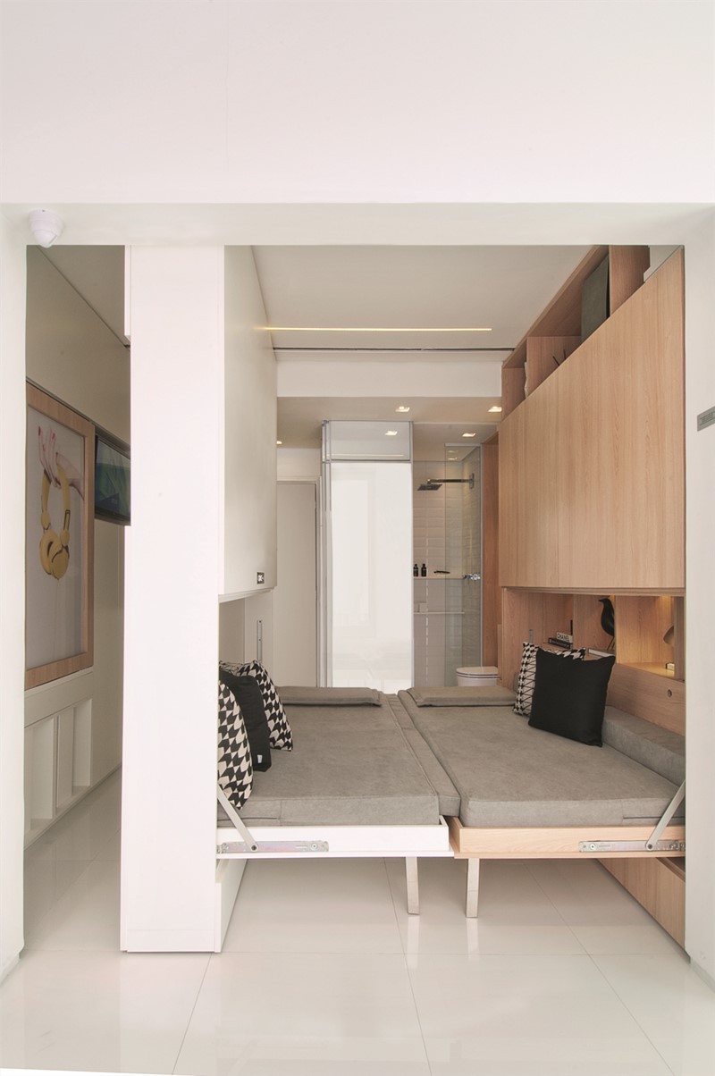 It's amazing!A living room size of 14 square meters, made into 2 rooms ...