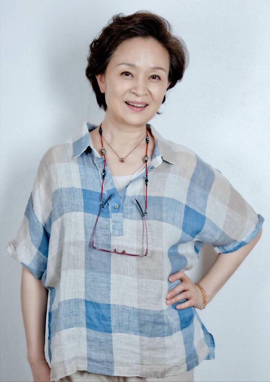 Liu Lili: Married to an outsider at the age of 31, she went to the ...