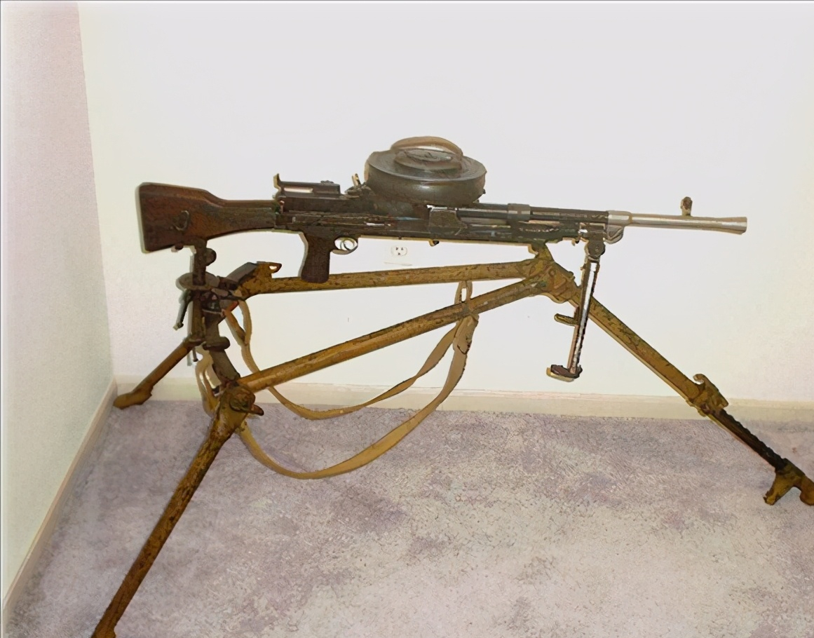 The famous British Bren machine gun is actually a general purpose ...