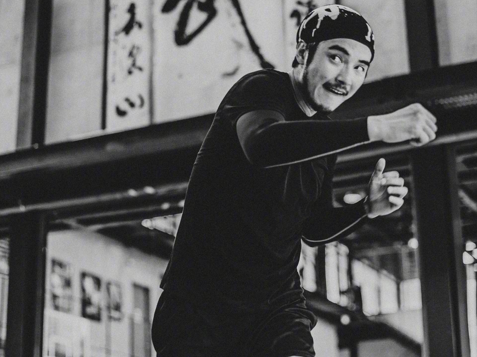 Why can't Jin Shijia, who frequently produces excellent works, tear off ...