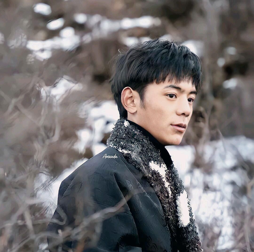 Ding Zhen and his younger brother took a group photo exposed!The ...