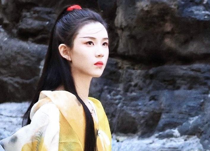 Lu Keran's long hair is so beautiful in ancient costumes, netizens: I ...