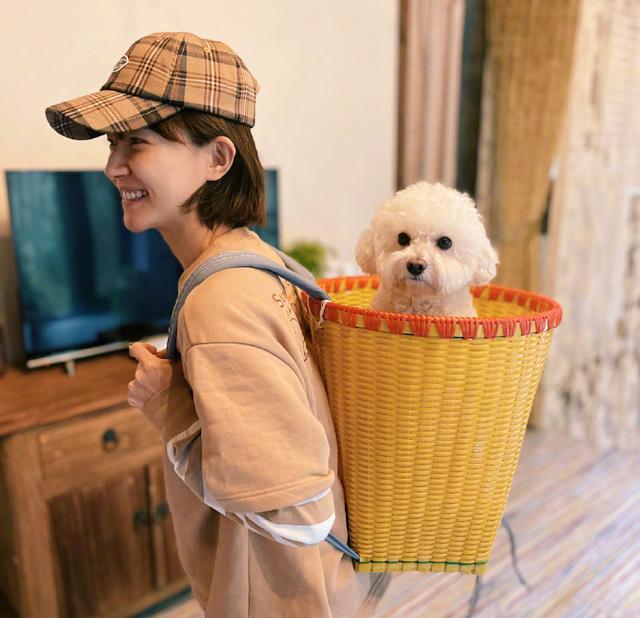 Jiao Junyan puts on makeup photos!Netizen: Returning to a bright girl ...