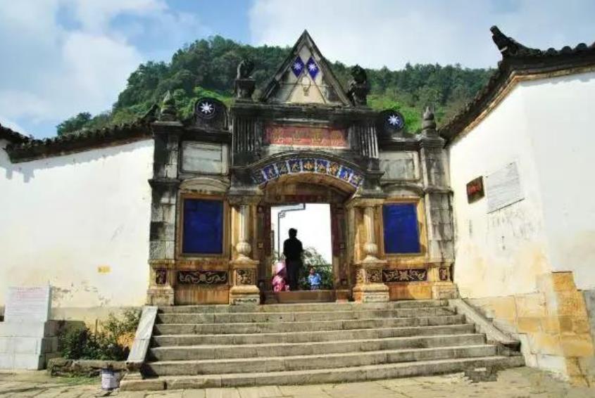 The mysterious Ailao Mountain in Yunnan. Legend has it that there are ...