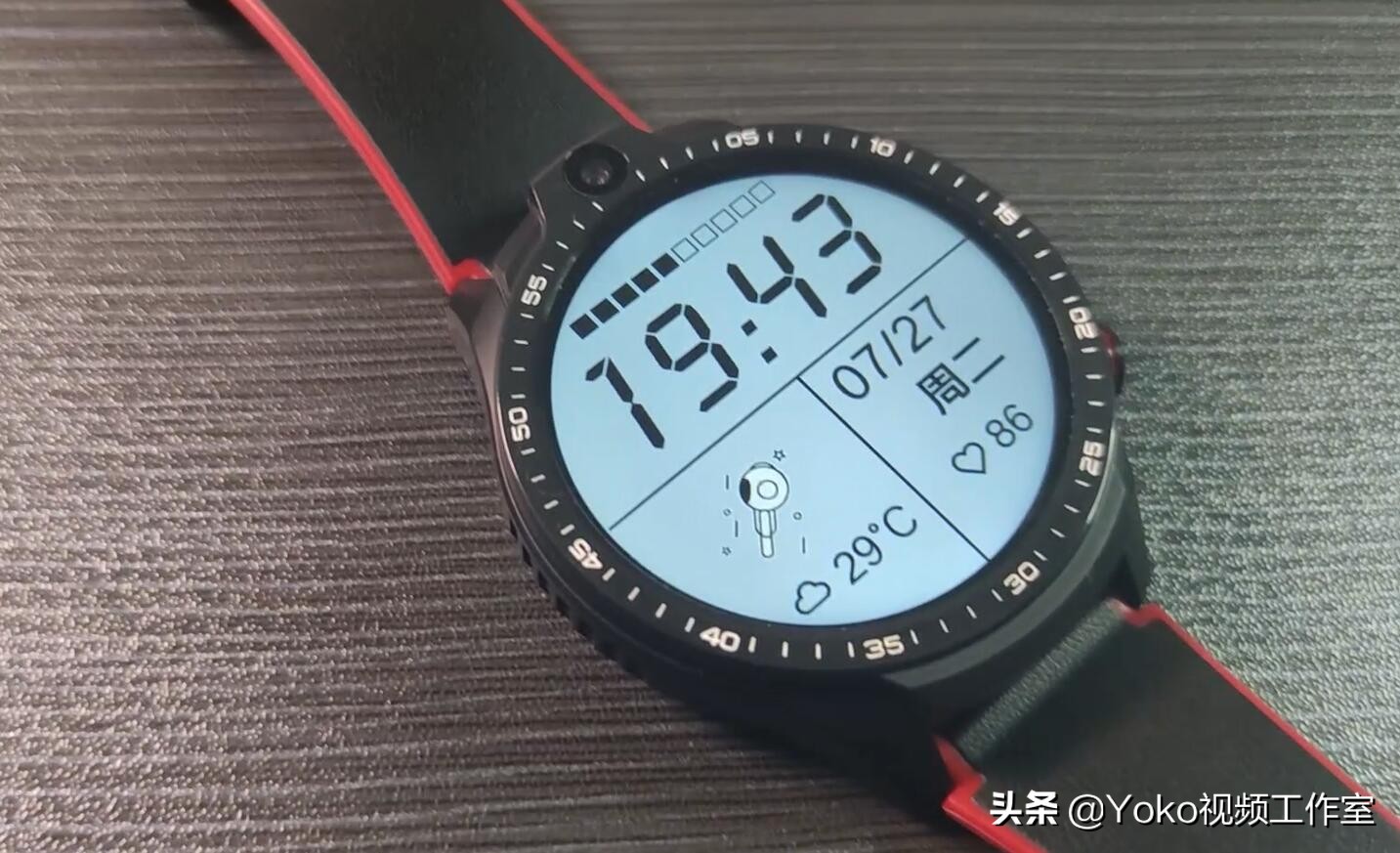 "JEEP Smart Watch" Black Knight Honor Edition, a smart watch that can ...