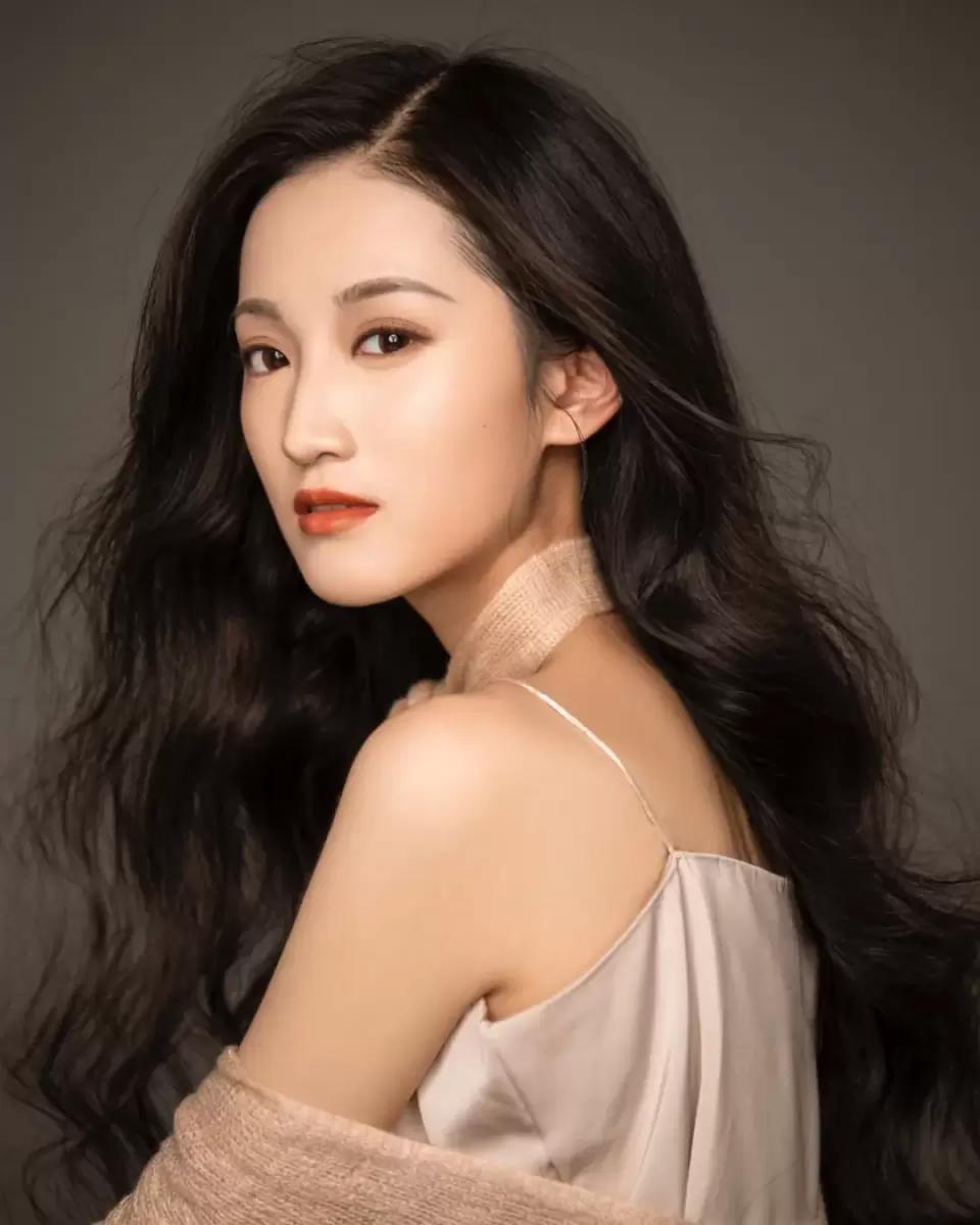 "Rebellious" actor Huang Shijia: Relying on talent to enter the ...