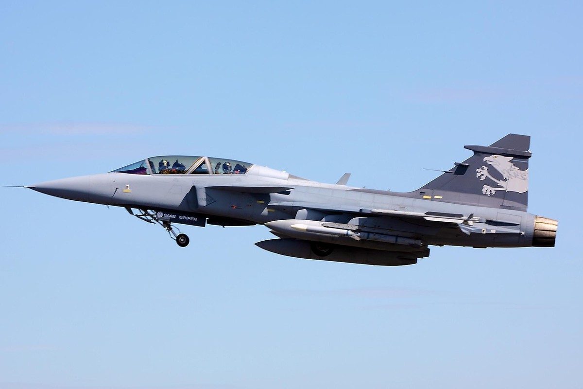 Sweden builds the "Gryphon E" fighter, which is known as the "flanker ...