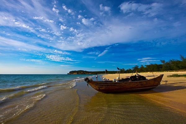 The largest island in Guangxi is a fairy mountain on the sea. Weizhou ...