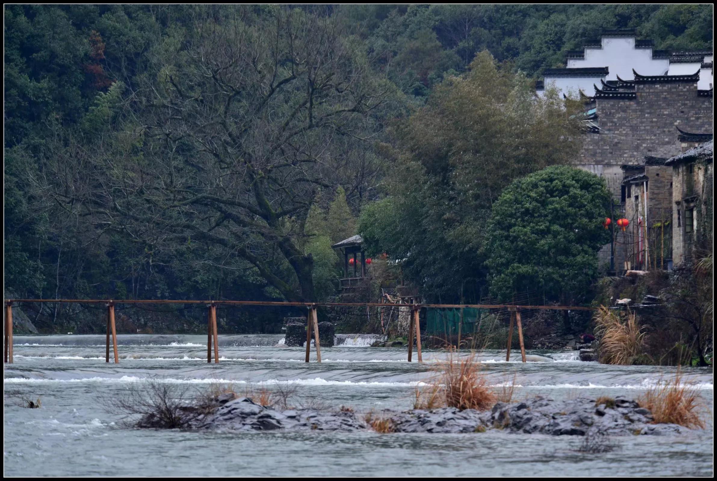 Amazing in the fairyland of Yaoli ancient town - iNEWS