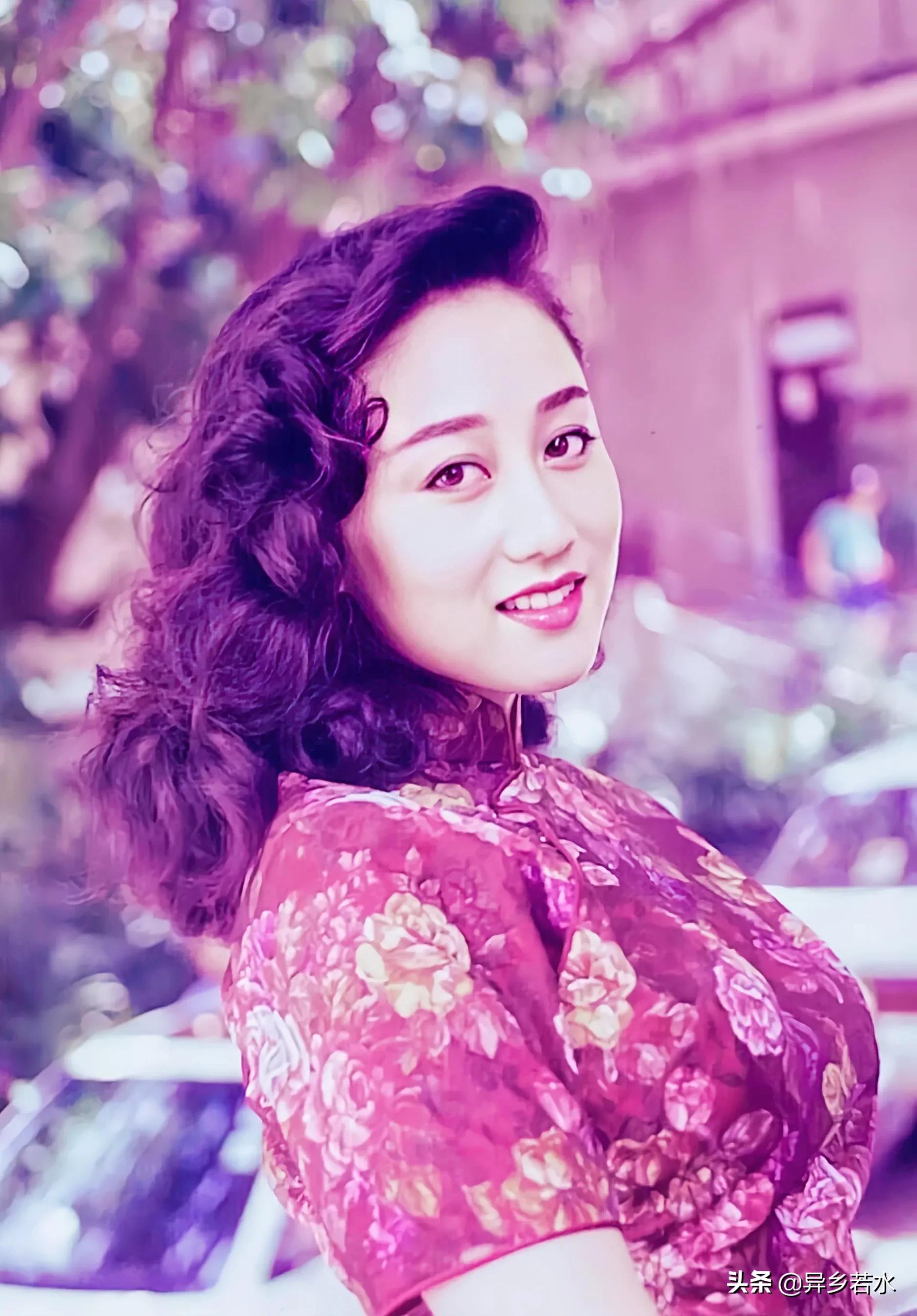 Photo of "Miss Asia" Li Zhi - iNEWS