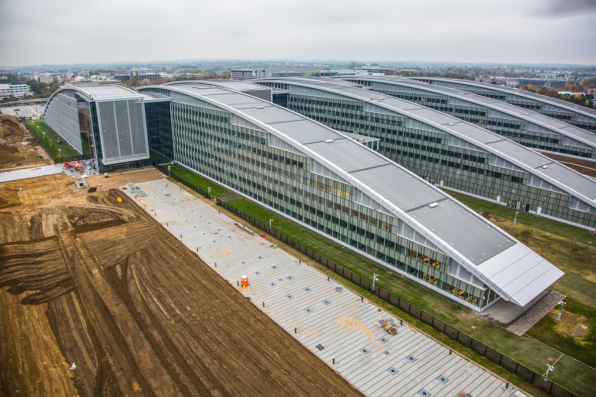 The new NATO headquarters, the design presents the image of "fingers ...