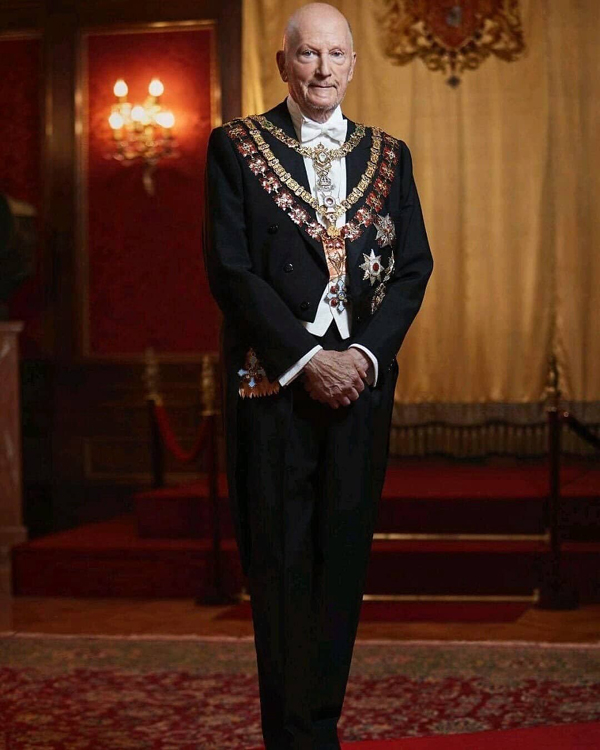 The last living czar on earth, 84 years old this year - iNEWS