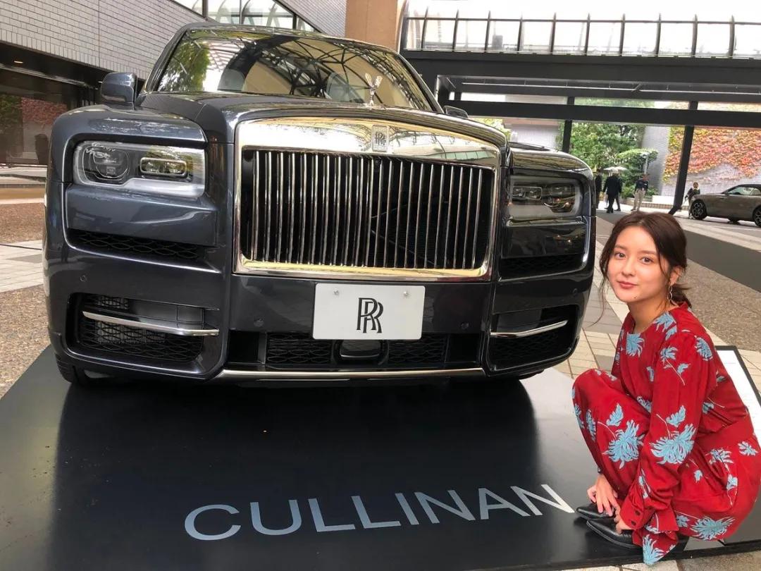 Japan's most beautiful taxi driver became popular, and she didn't want ...