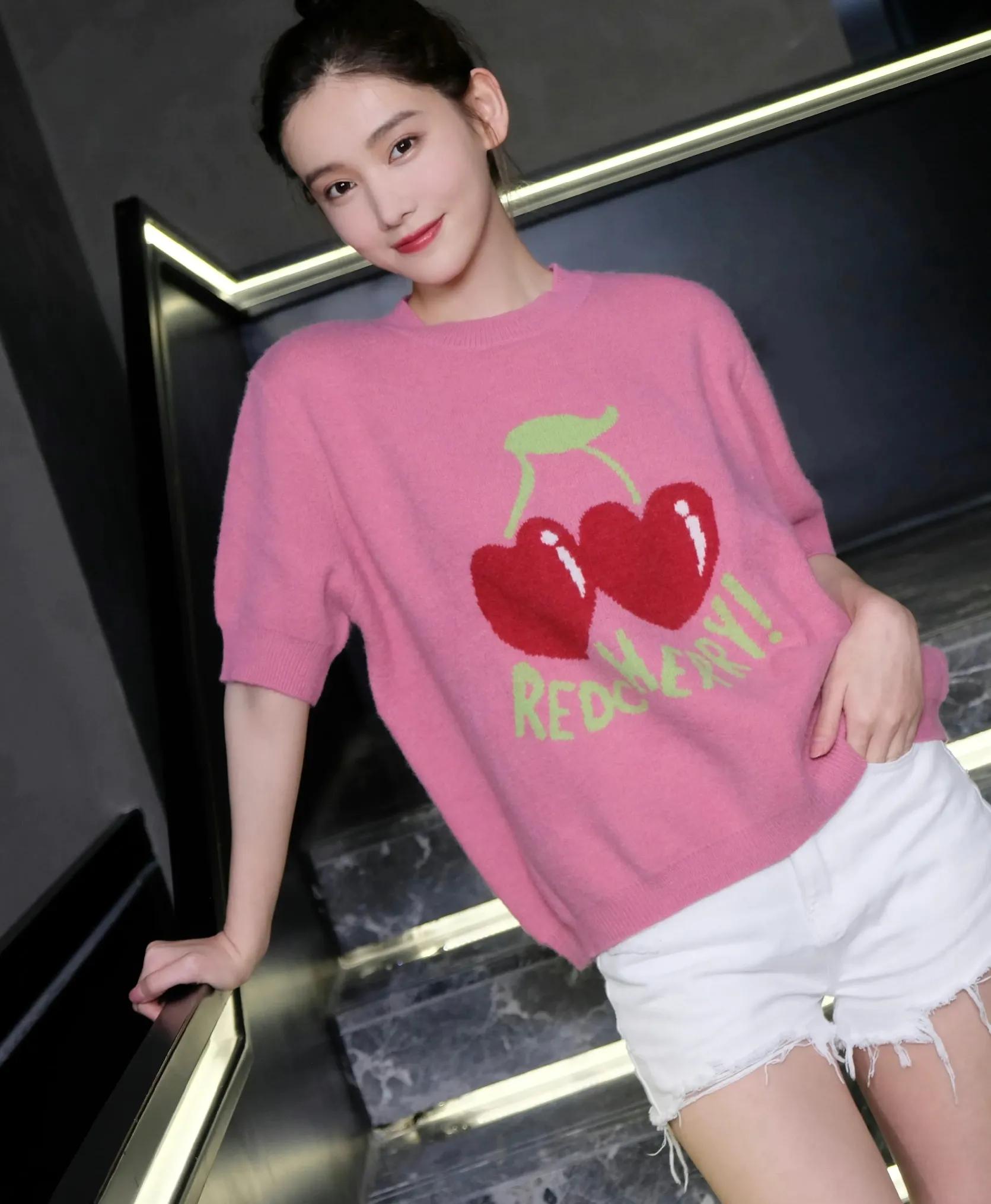 Gentle, charming, confident, free and easy Li Muchen - iNEWS