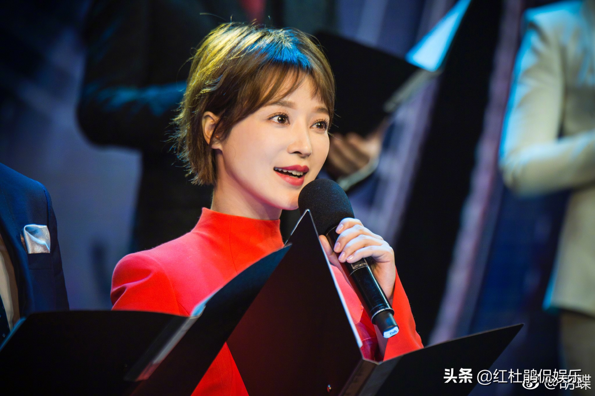 CCTV anchor Hu Die returns, still dubbing 3 days before giving birth ...