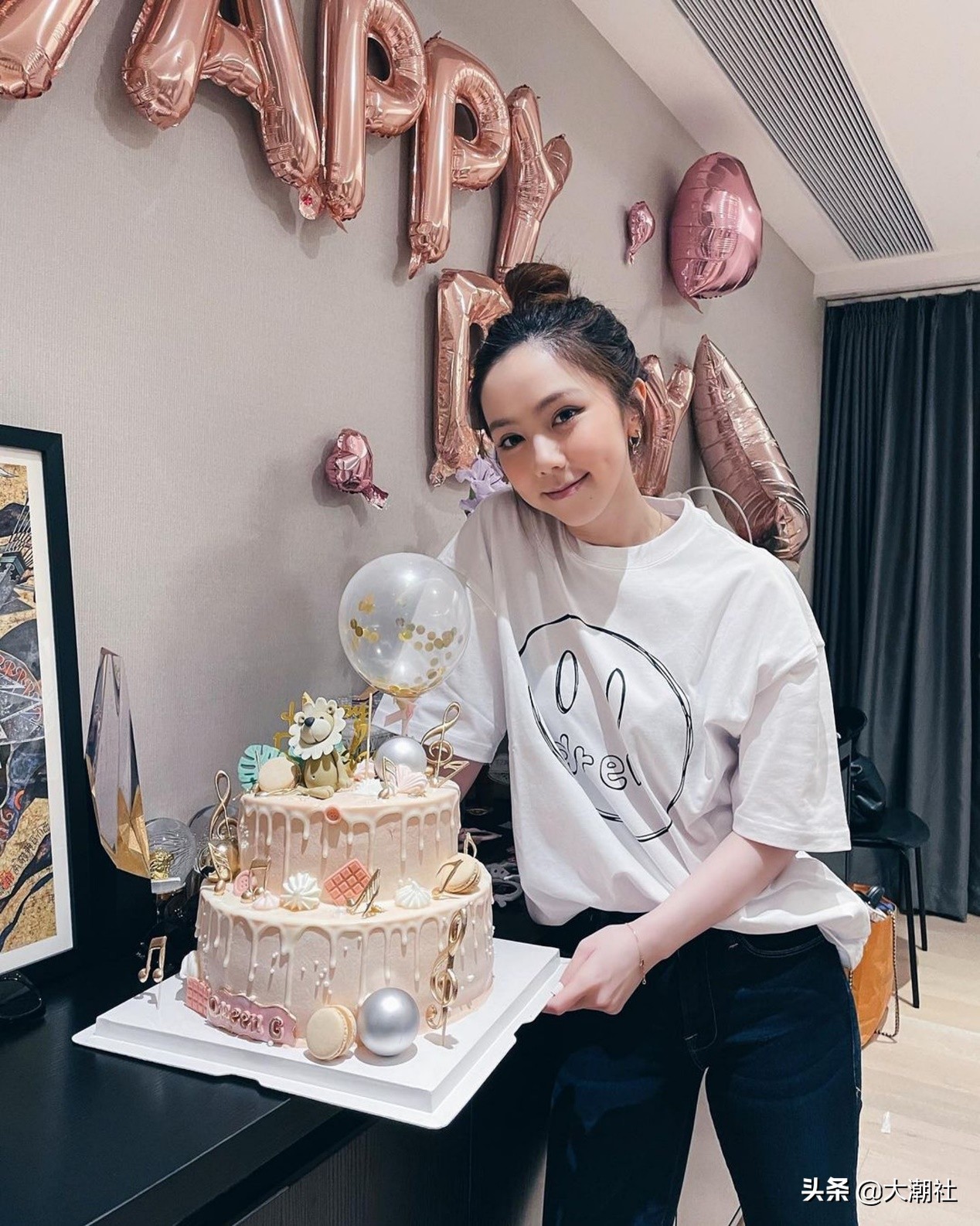 Deng Ziqi received a rose on his 30th birthday, and said with emotion ...