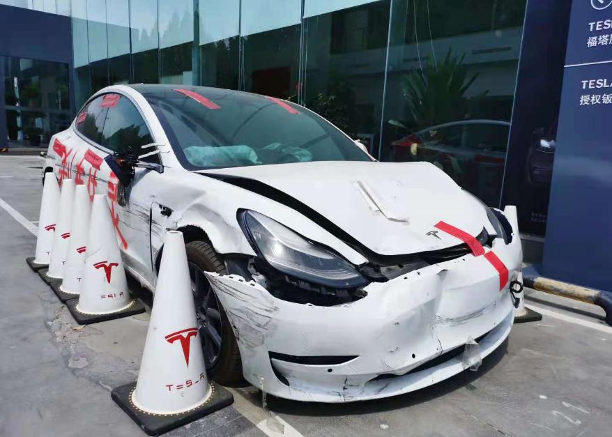 What is Tao Lin's background?Tesla has frequent safety accidents, but ...