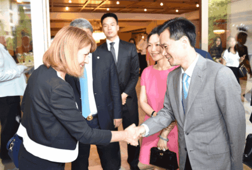 Mysterious wealthy businessman "Ye Jianming" - iNEWS