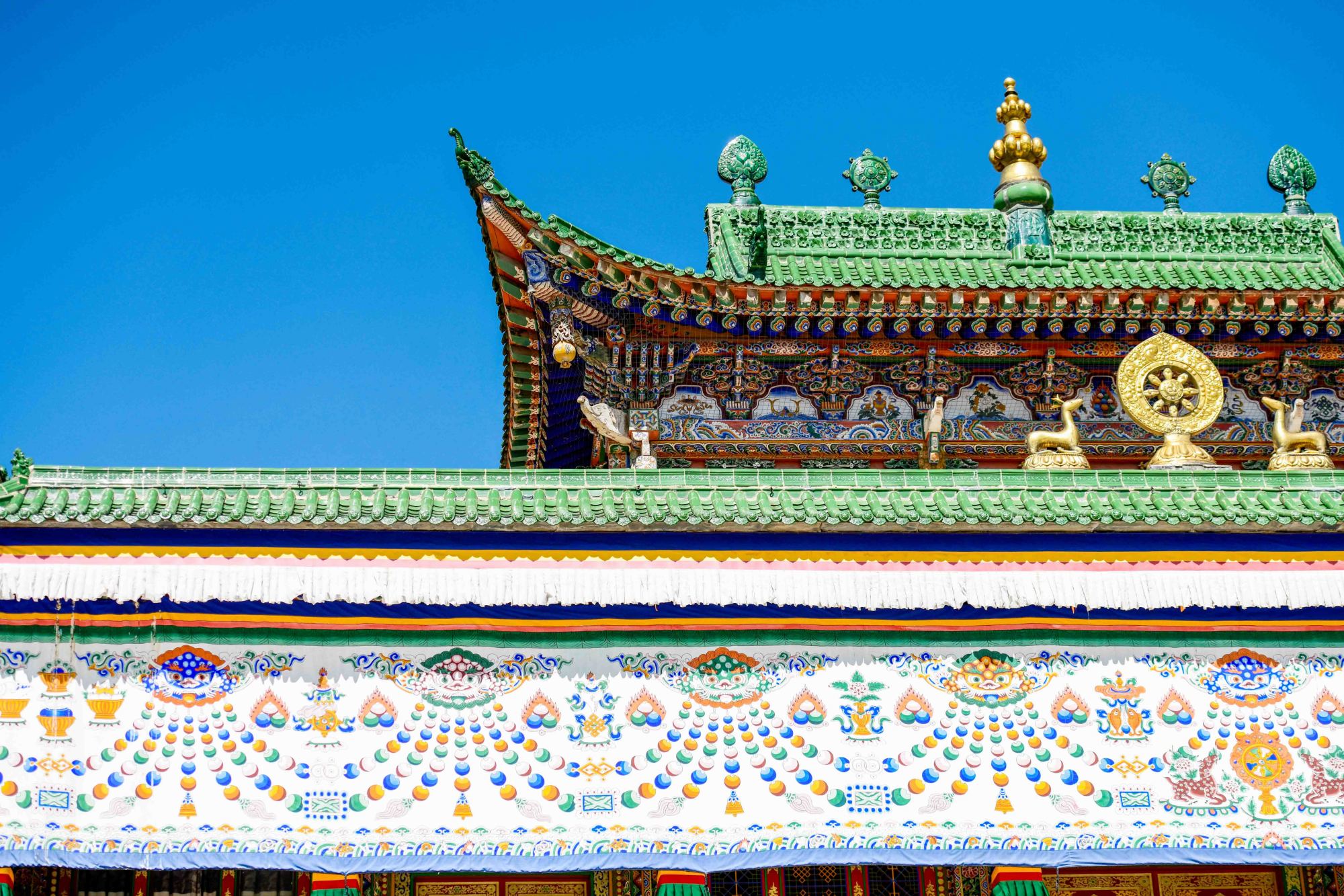 One of the photographers' favorite temples, it is so beautiful to shoot ...