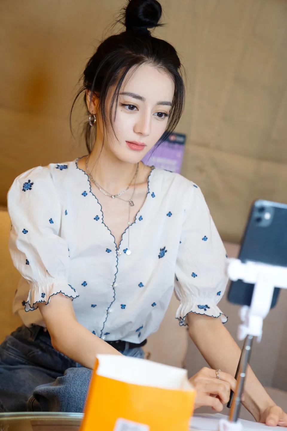 Reba Xiao Zhan Wang Yibo Yang Yang Yang Zi Ren Jialun Chengyi Wang Yuan Wang Junkai Wu Lei - iMedia