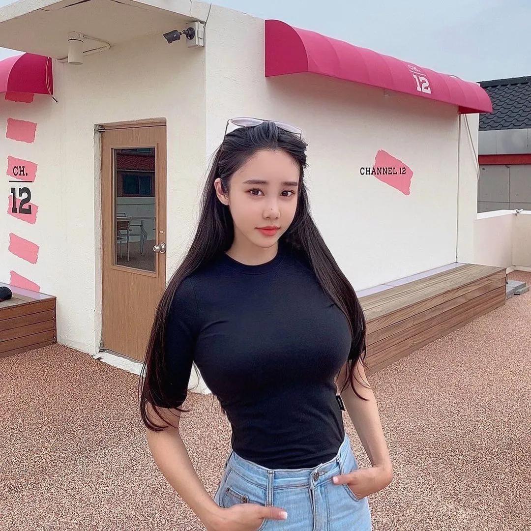 Korean beauty racing model Kang habin, fluttering like the wind returns ...