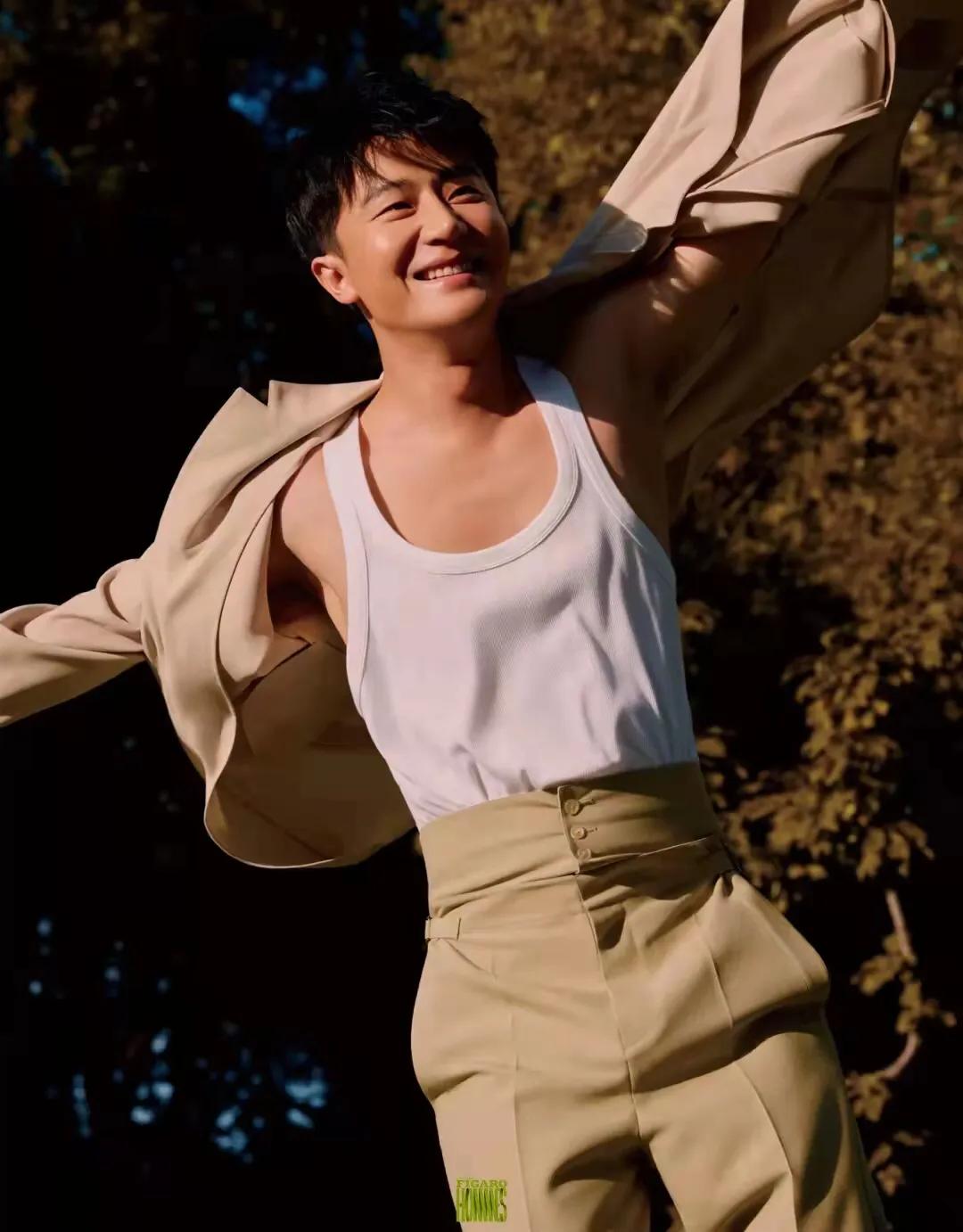 Go Along with the Current-Huang Xuan - iNEWS