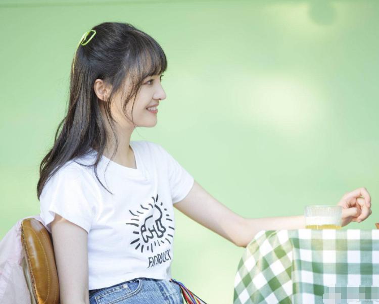 Zheng Shuang is about to make a comeback in the entertainment industry ...