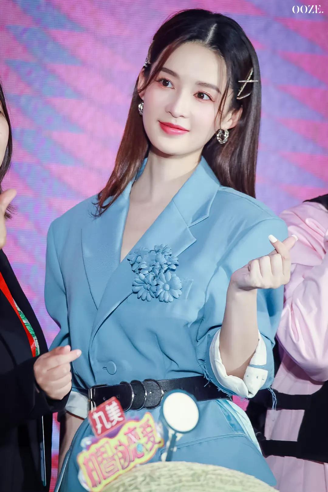 Li Qin's witty love conference - iNEWS