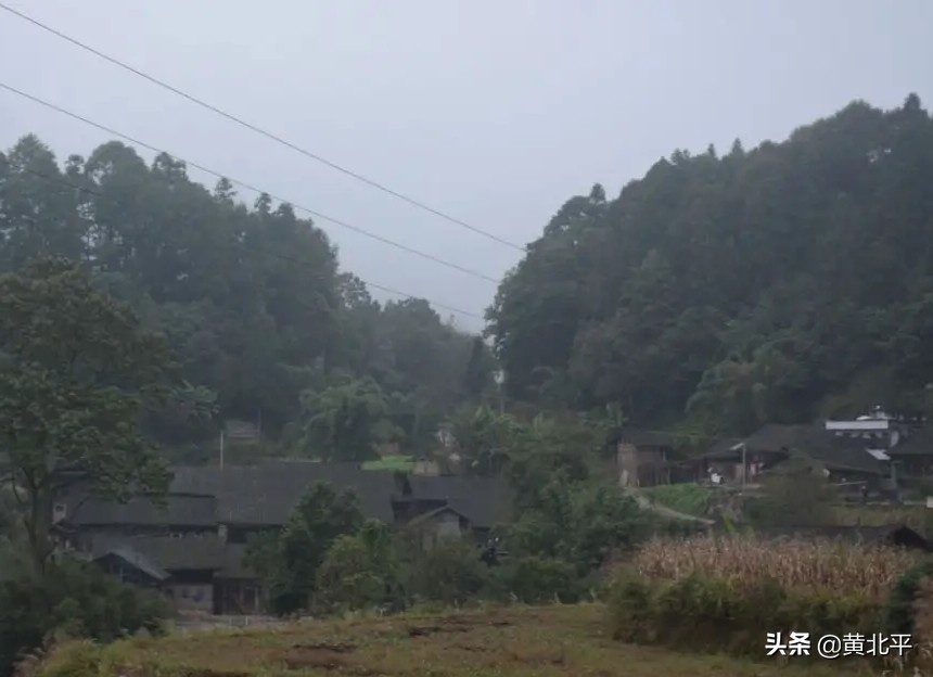 The tomb of the Eight Kings of the Tang Dynasty in Wulong District ...