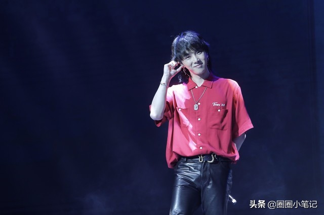 Entertainment highlights: Hua Chenyu, Qin Lan, Li Yitong, Zheng Shuang ...