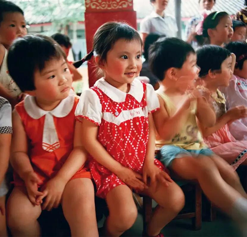 Hello childhood, old photos of children in the 80s - iNEWS