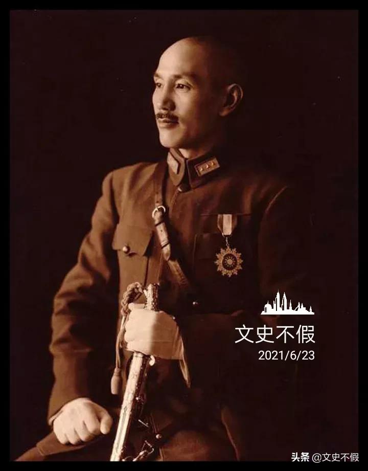 Before and after the defeat to Taiwan, Chiang Kai-shek and Li Zongren ...