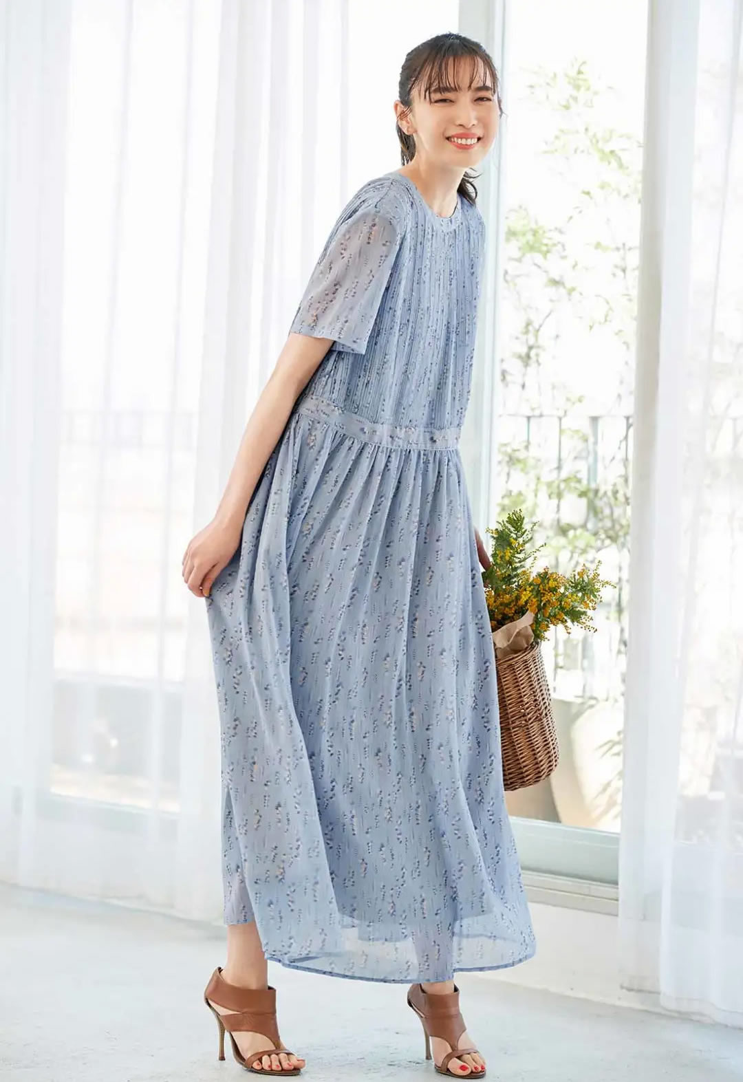 Why dare to wear the "Japanese style"?The dress of Satoko Miyata is a ...