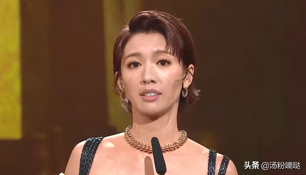 Looking back at the embarrassing moment of the TVB awards ceremony, Xu ...