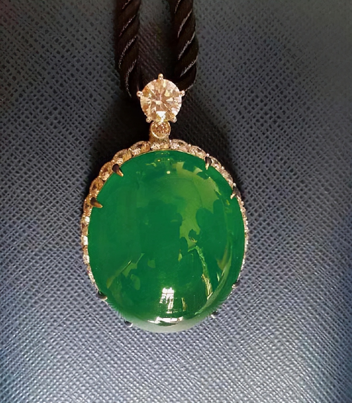 How to buy and collect jadeite - iMedia