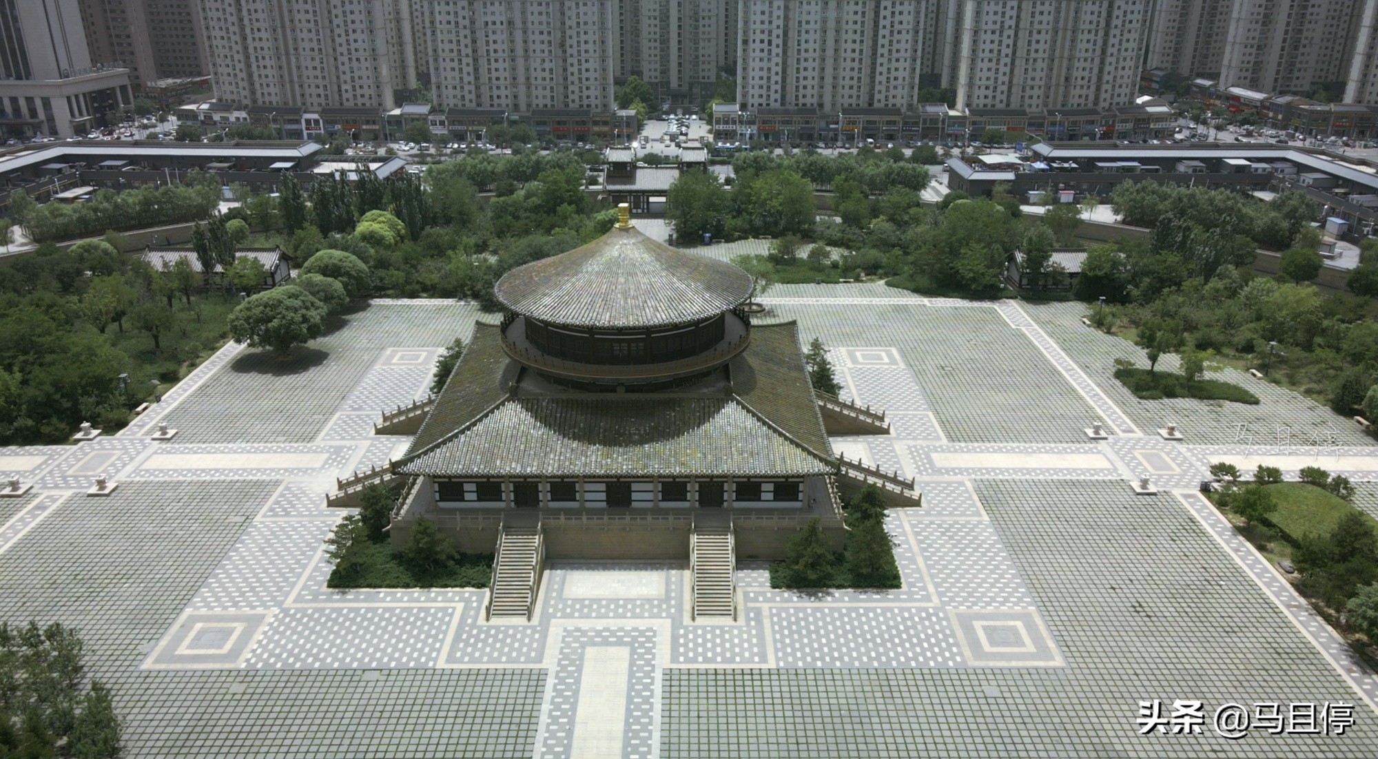 The Datong Mingtang site, which is three times the area of the Temple of Heaven, has many ...