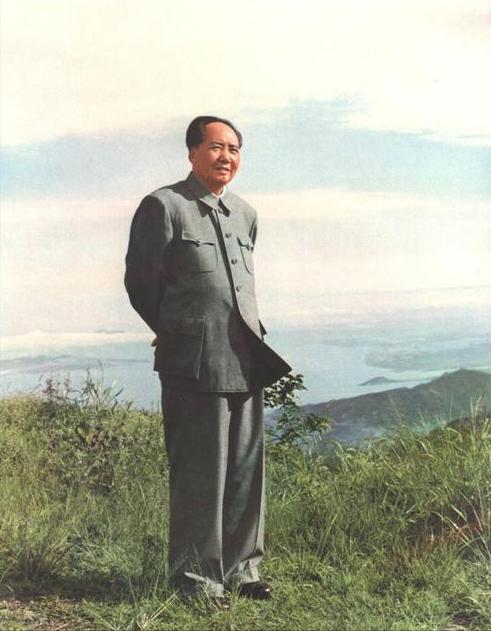 In 1949, Premier Zhou advised Zhang Zhizhong to stay in Peiping: We are ...